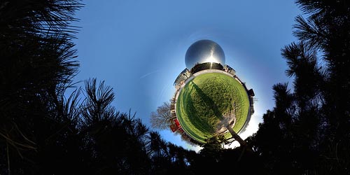 Alexandre Duret-Lutz: Wee Planets - COOL HUNTING®