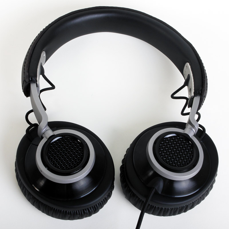 SOL Republic’s New Shadow Wireless Earphones - COOL HUNTING®