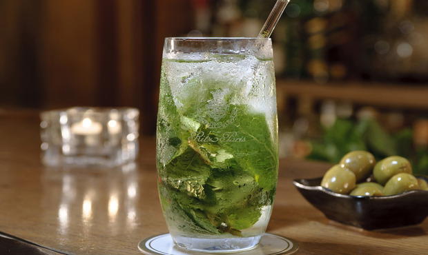 Interview: Colin Peter Field of the Hemingway Bar Paris - COOL HUNTING®