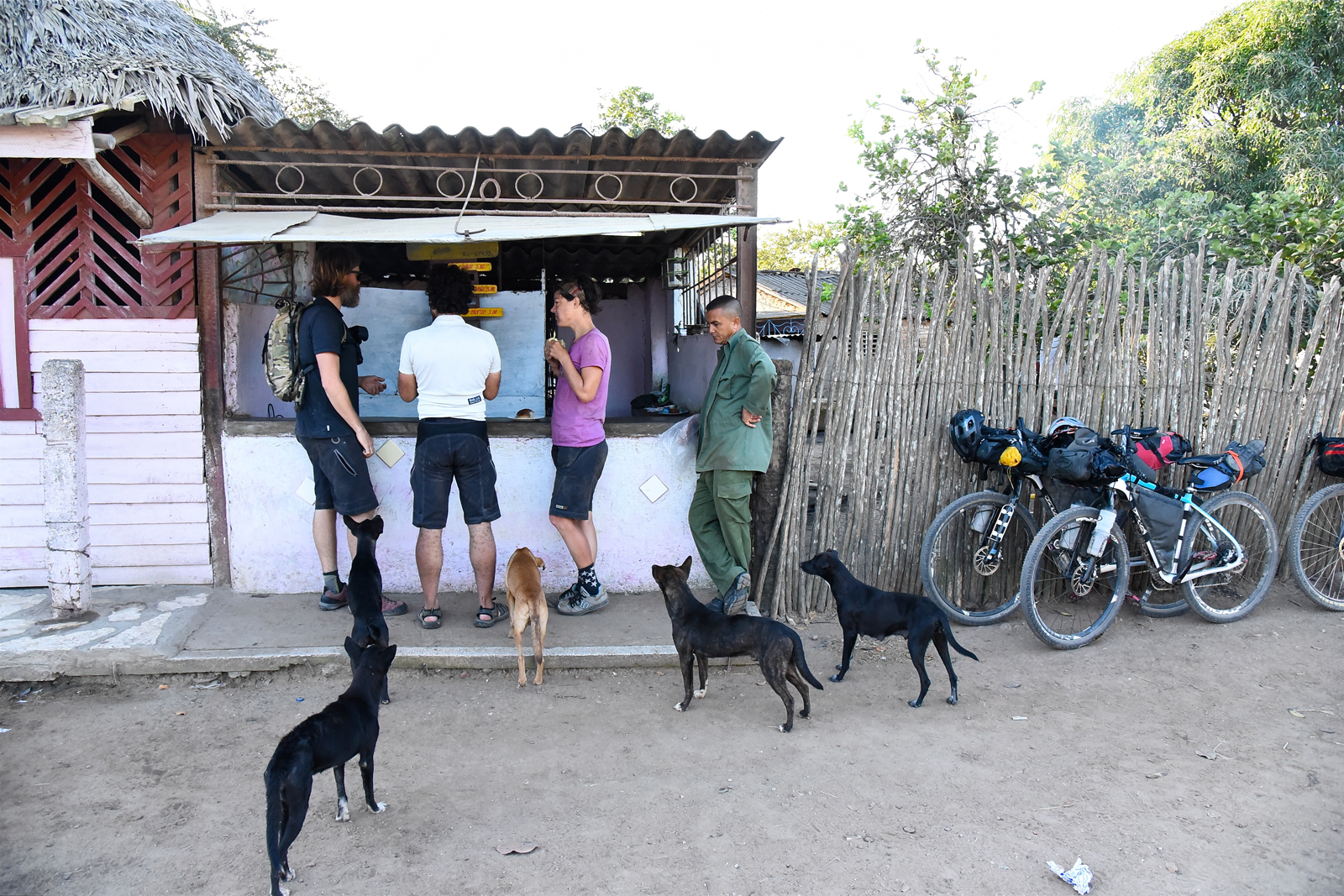 Photo Essay: Cycling Through Cuba - COOL HUNTING®
