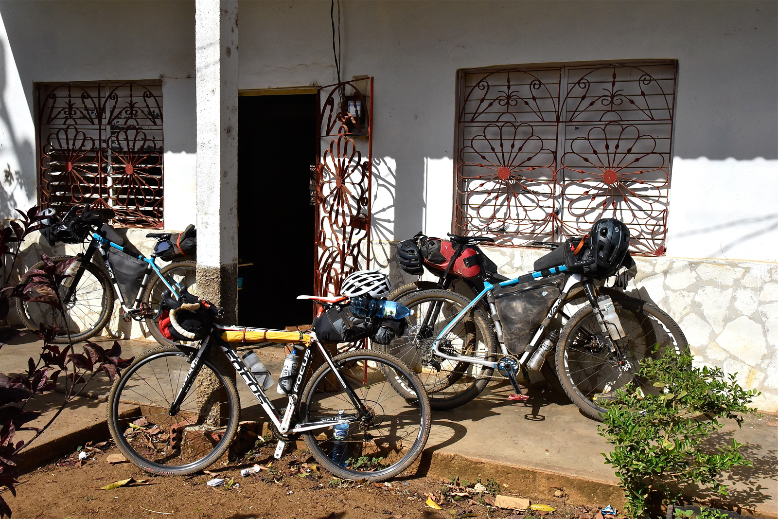 Photo Essay: Cycling Through Cuba - COOL HUNTING®