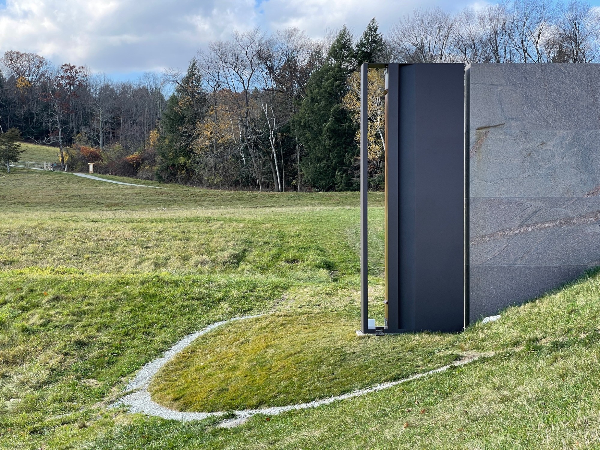 The Clark Art Institute’s Sprawling Outdoor Exhibition, “Ground/work ...