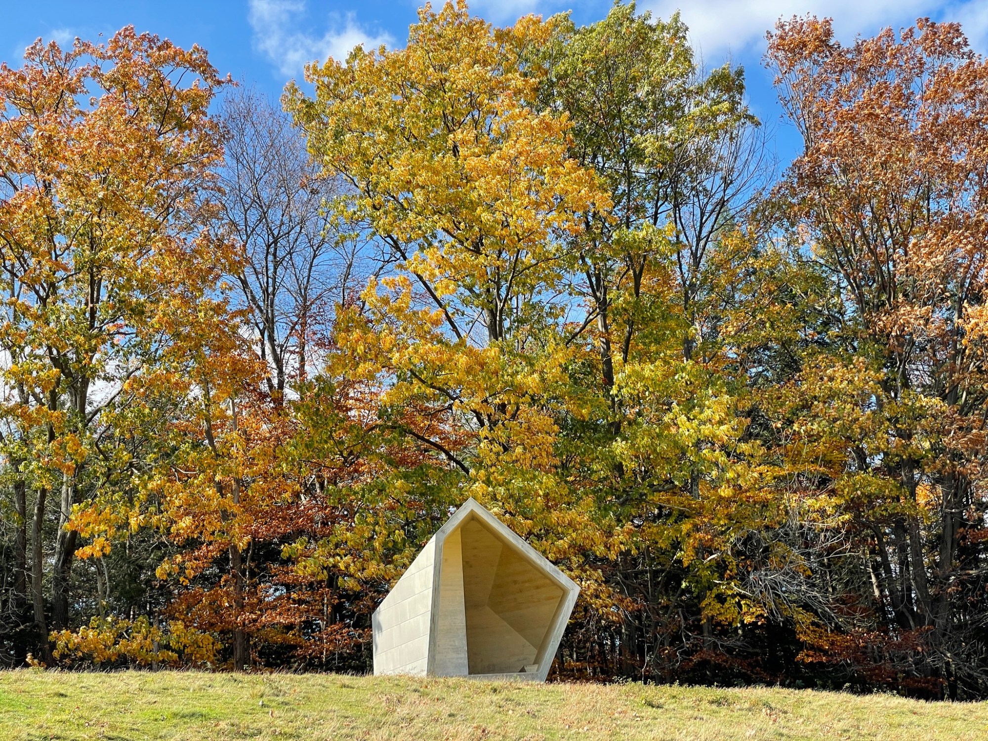 The Clark Art Institute’s Sprawling Outdoor Exhibition, “Ground/work ...