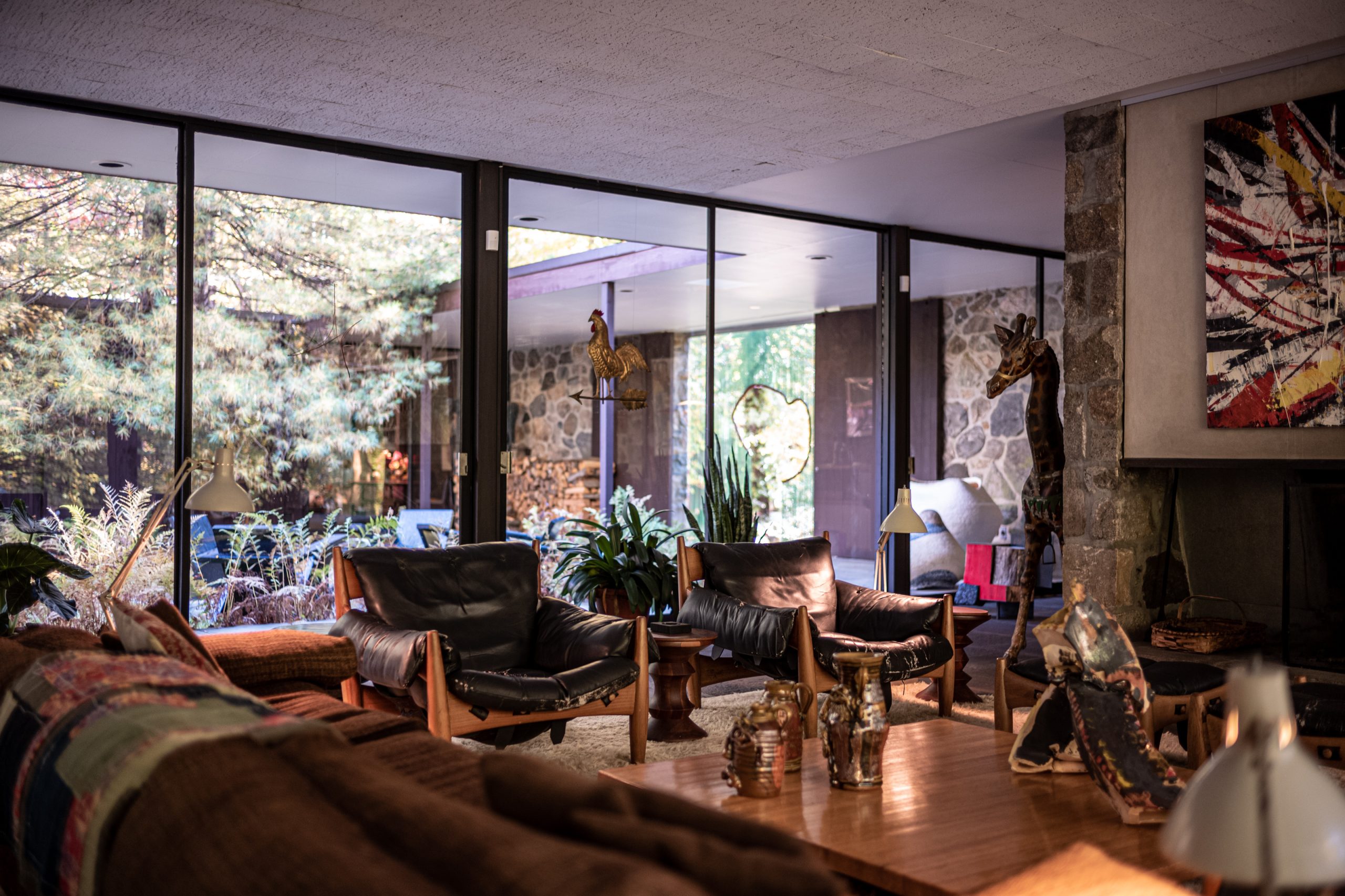 Inside New Canaan, Connecticut’s Enveloping “At The Noyes House ...