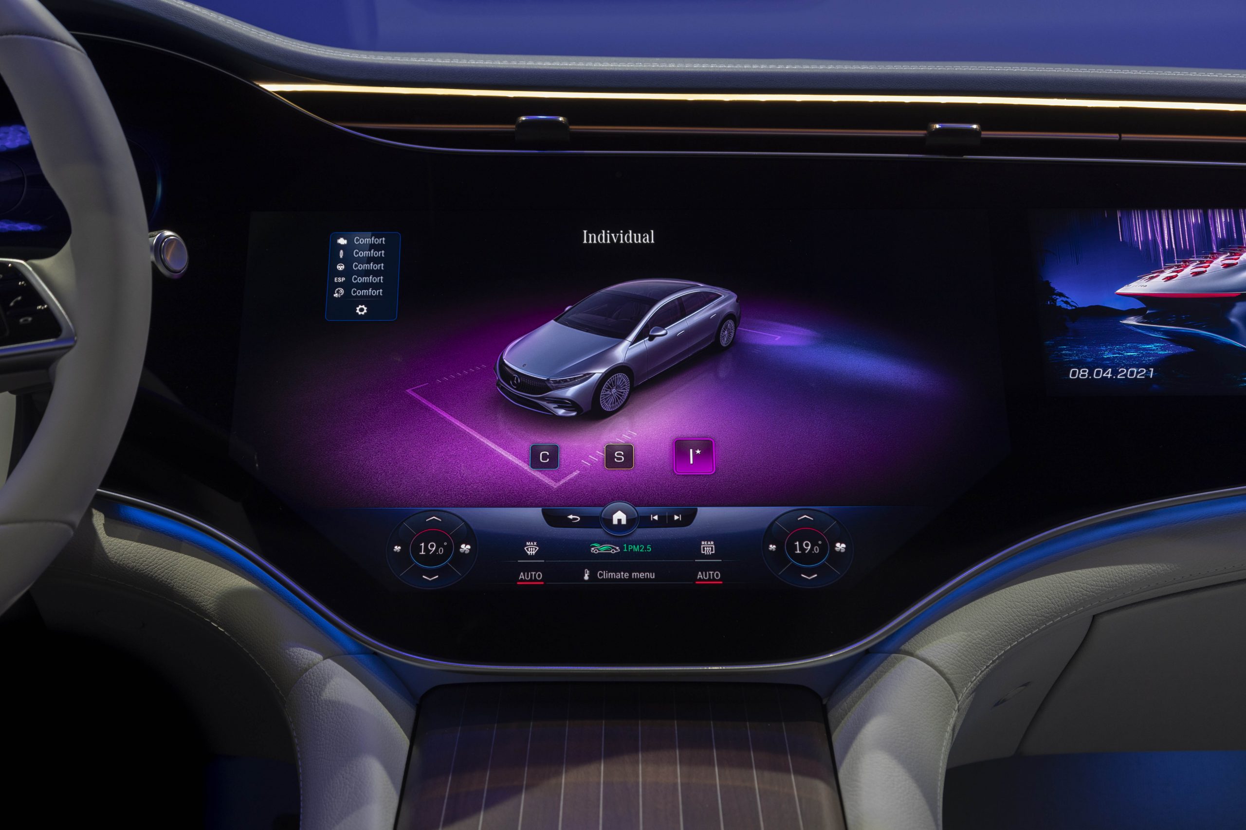 Mercedes-Benz’s All-New EQS is a Luxurious Sensory Experience - COOL ...