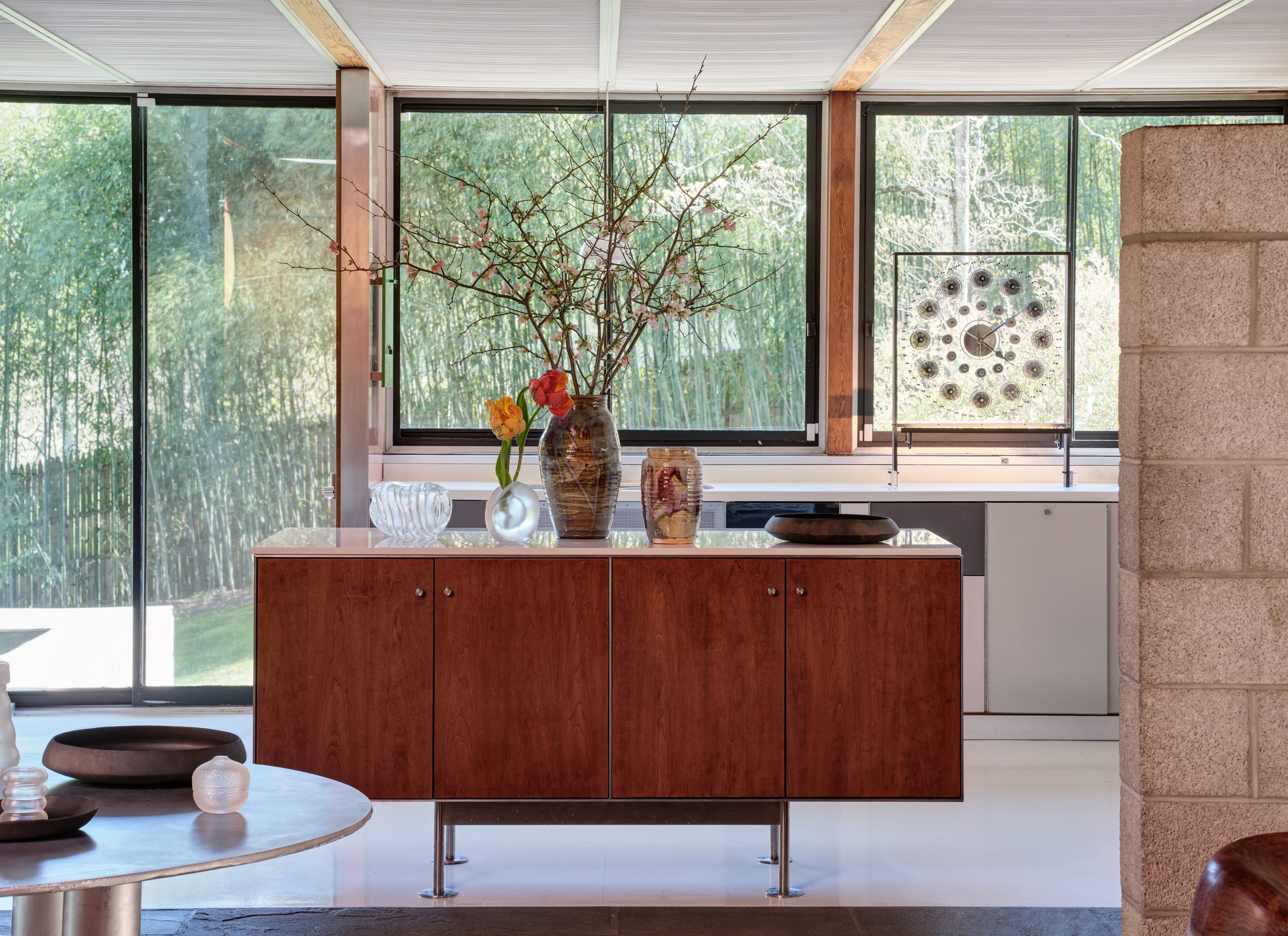 Visiting “At The Luss House: Blum & Poe, Mendes Wood DM + Object ...