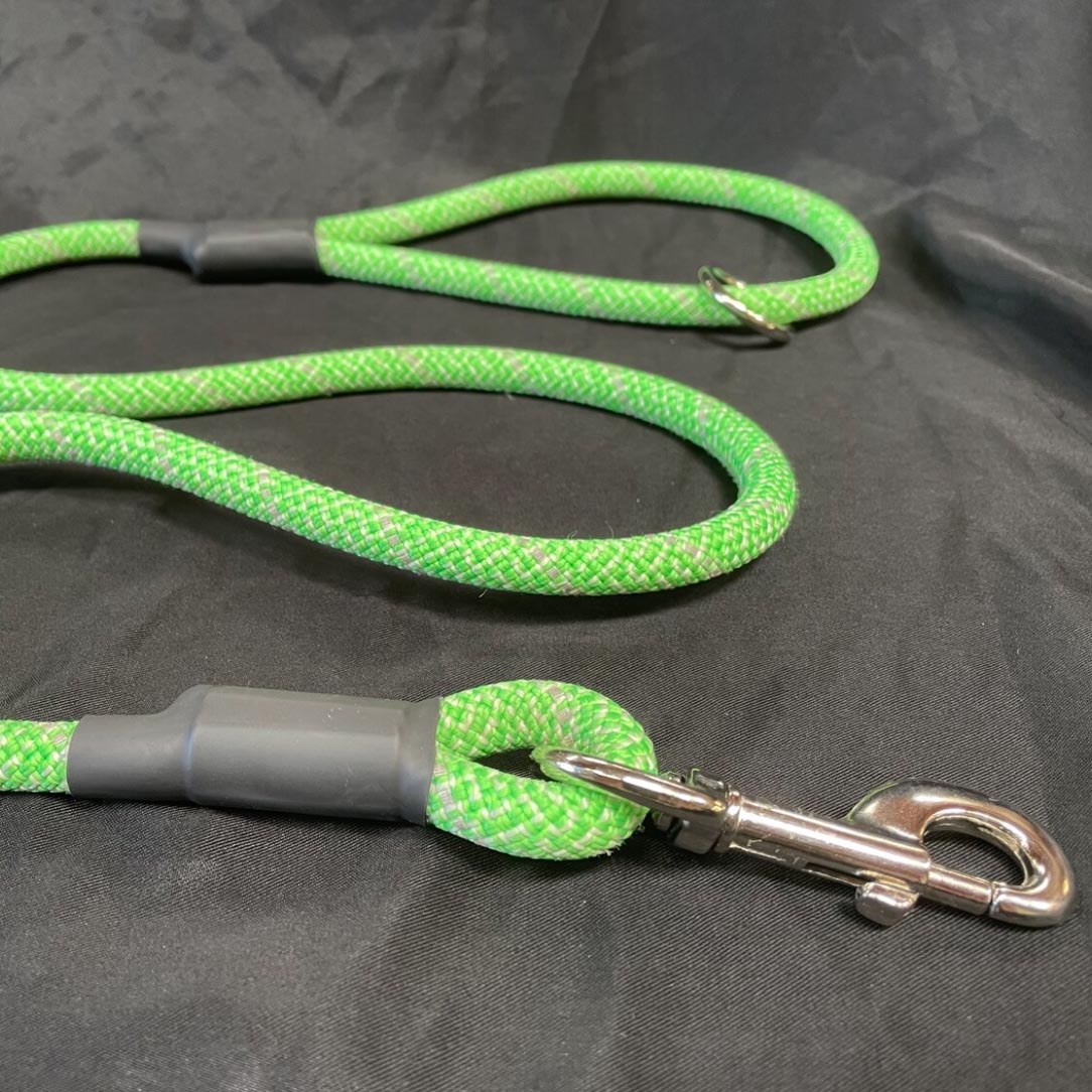 “Nolan” Four-Foot Dog Leash - COOL HUNTING®