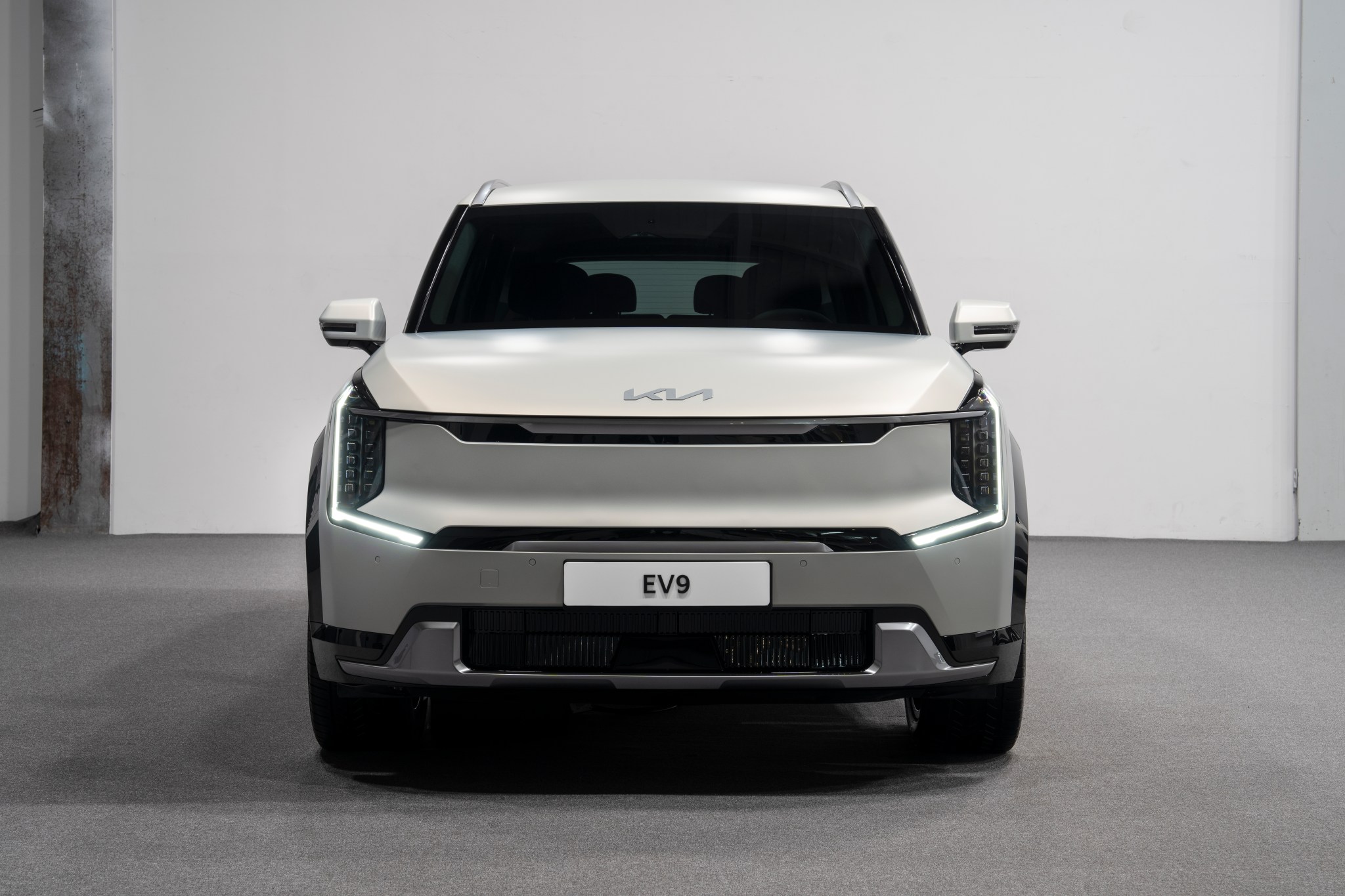 The Kia EV9 Harmonizes Nature and Modernity - COOL HUNTING®