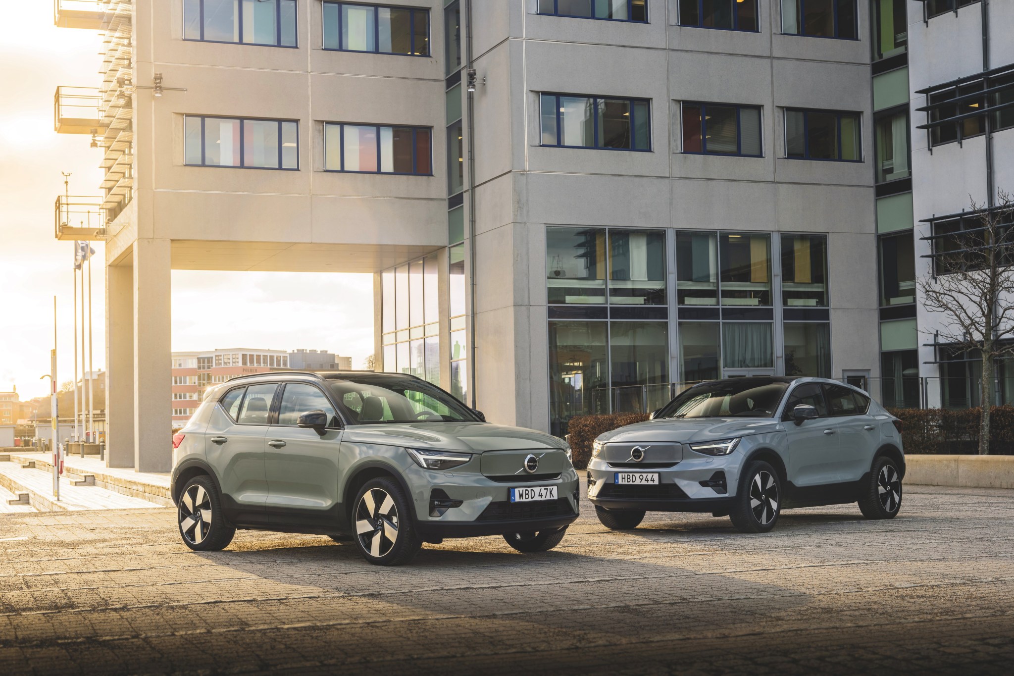 Test Drive: 2024 Volvo XC40 and C40 - COOL HUNTING®