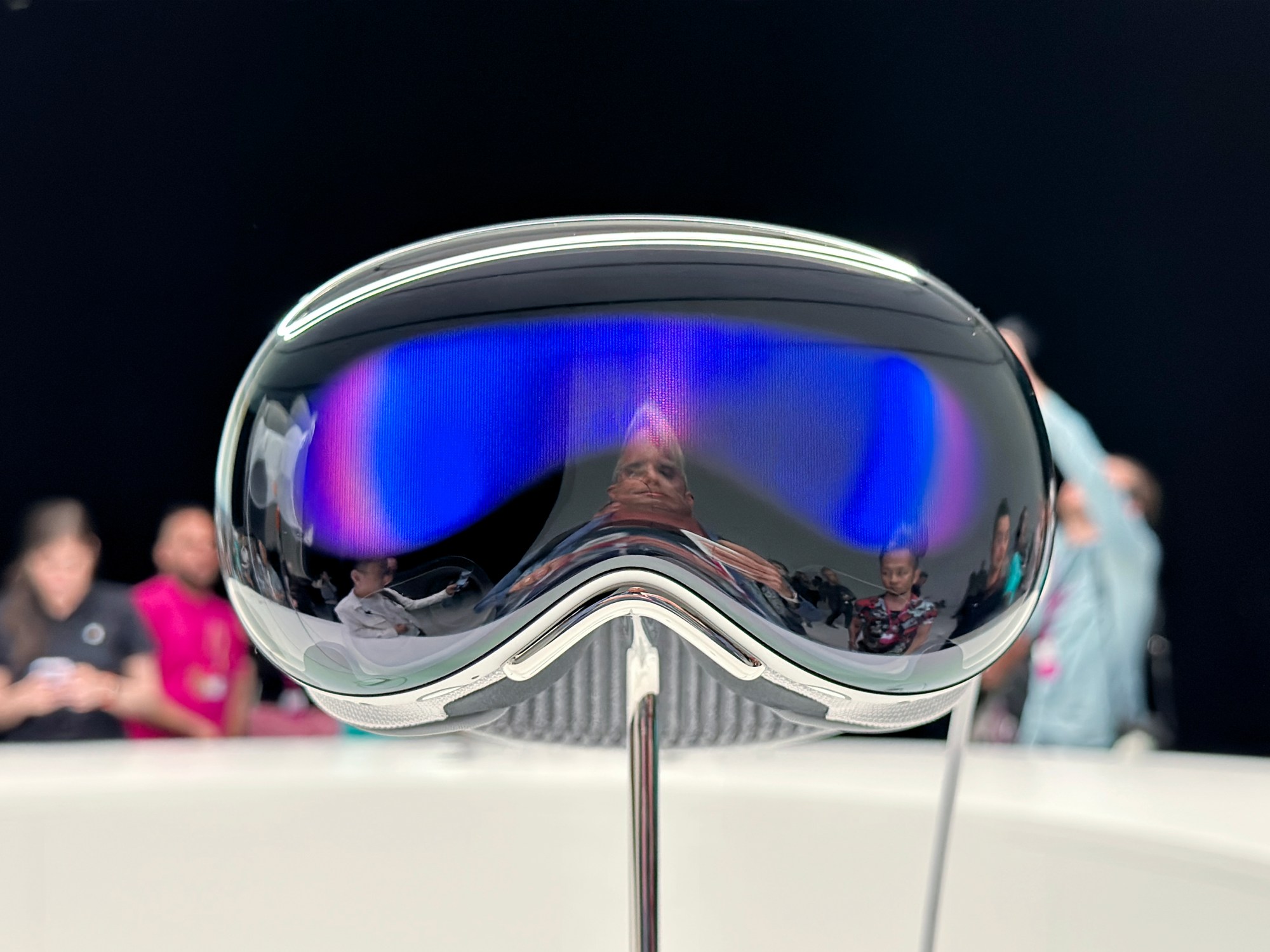 Crafting the Cosmos: The Design Behind Apple Vision Pro’s Environments ...