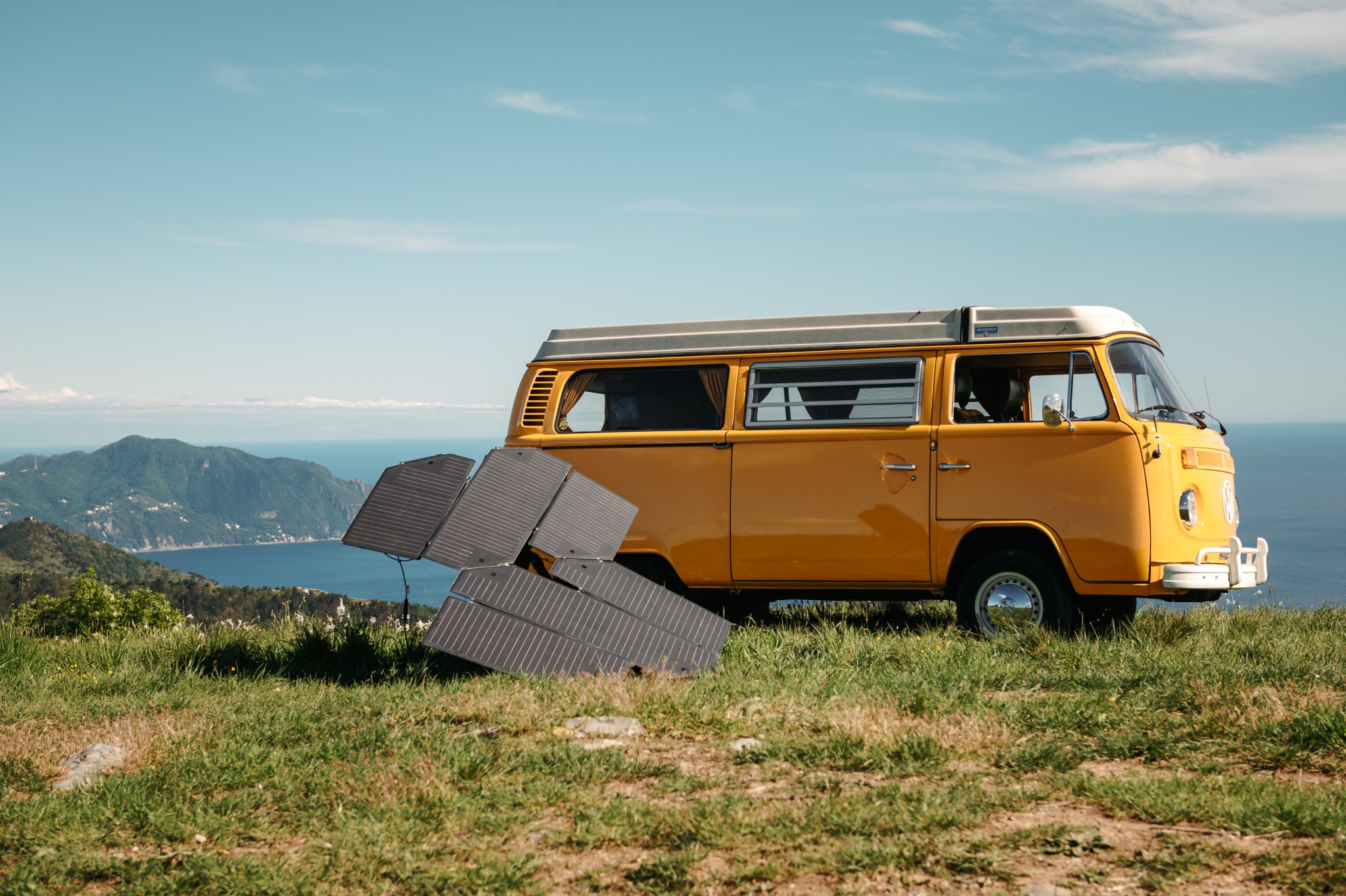 Levante’s Origami-Style Solar Panels - COOL HUNTING®