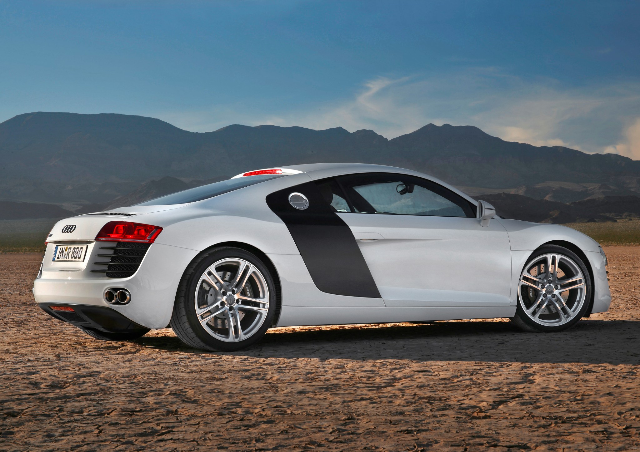 Audi R8’s Last Laps - COOL HUNTING®