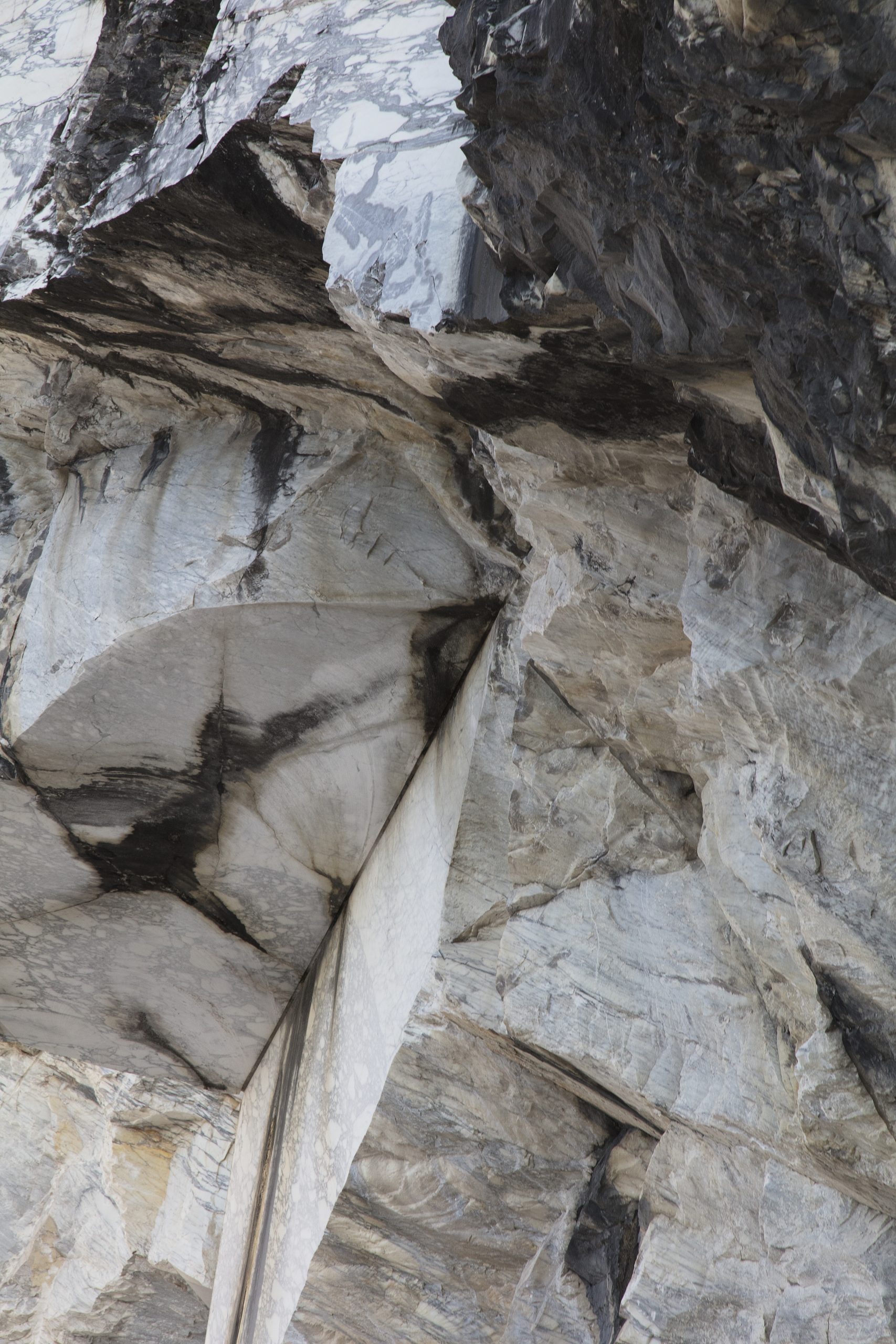 Discovering Salvatori and The Carrara Marble Quarries - COOL HUNTING®