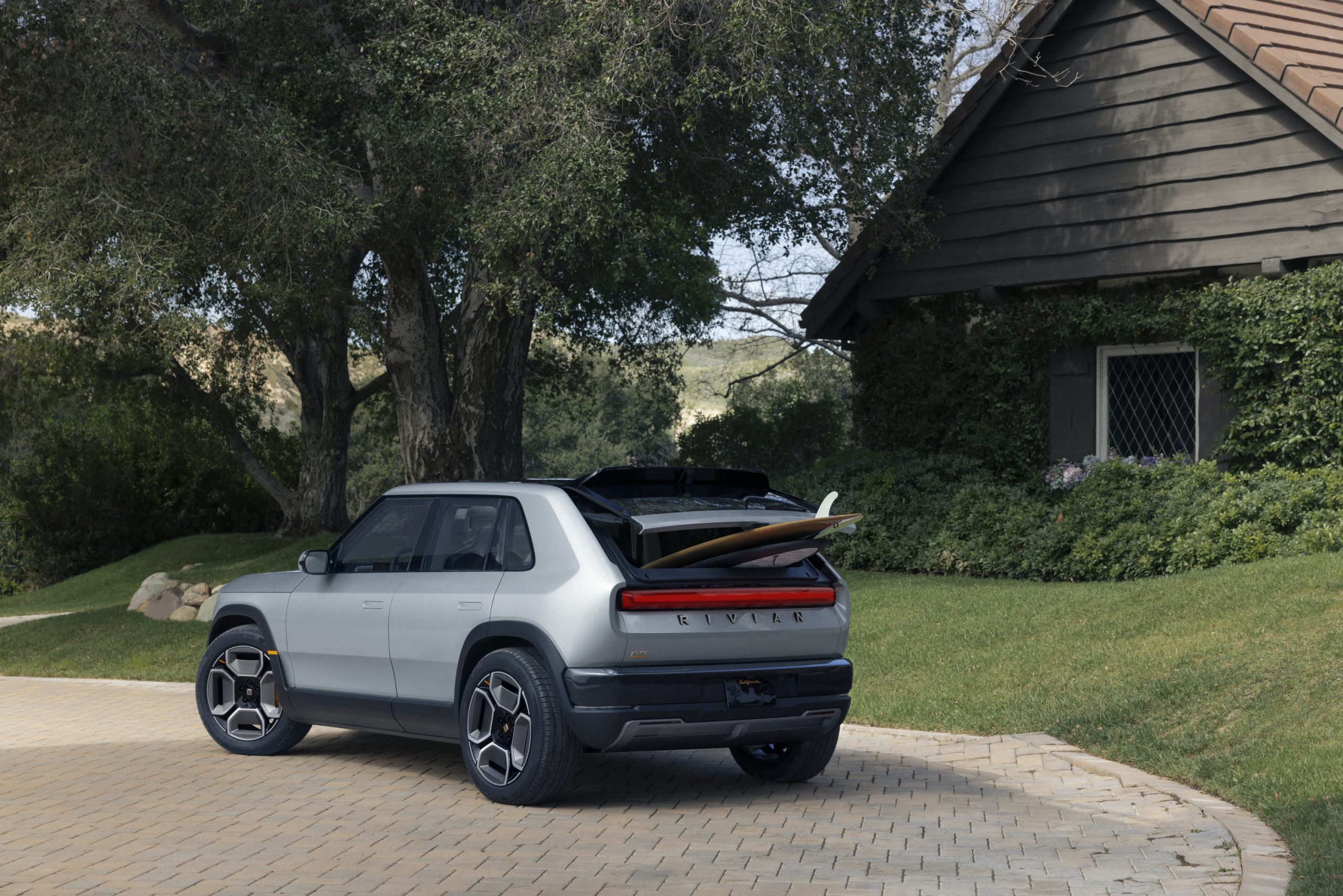 Rivian Revolutionizes the Midsize Market with R2, R3 and R3X - COOL ...