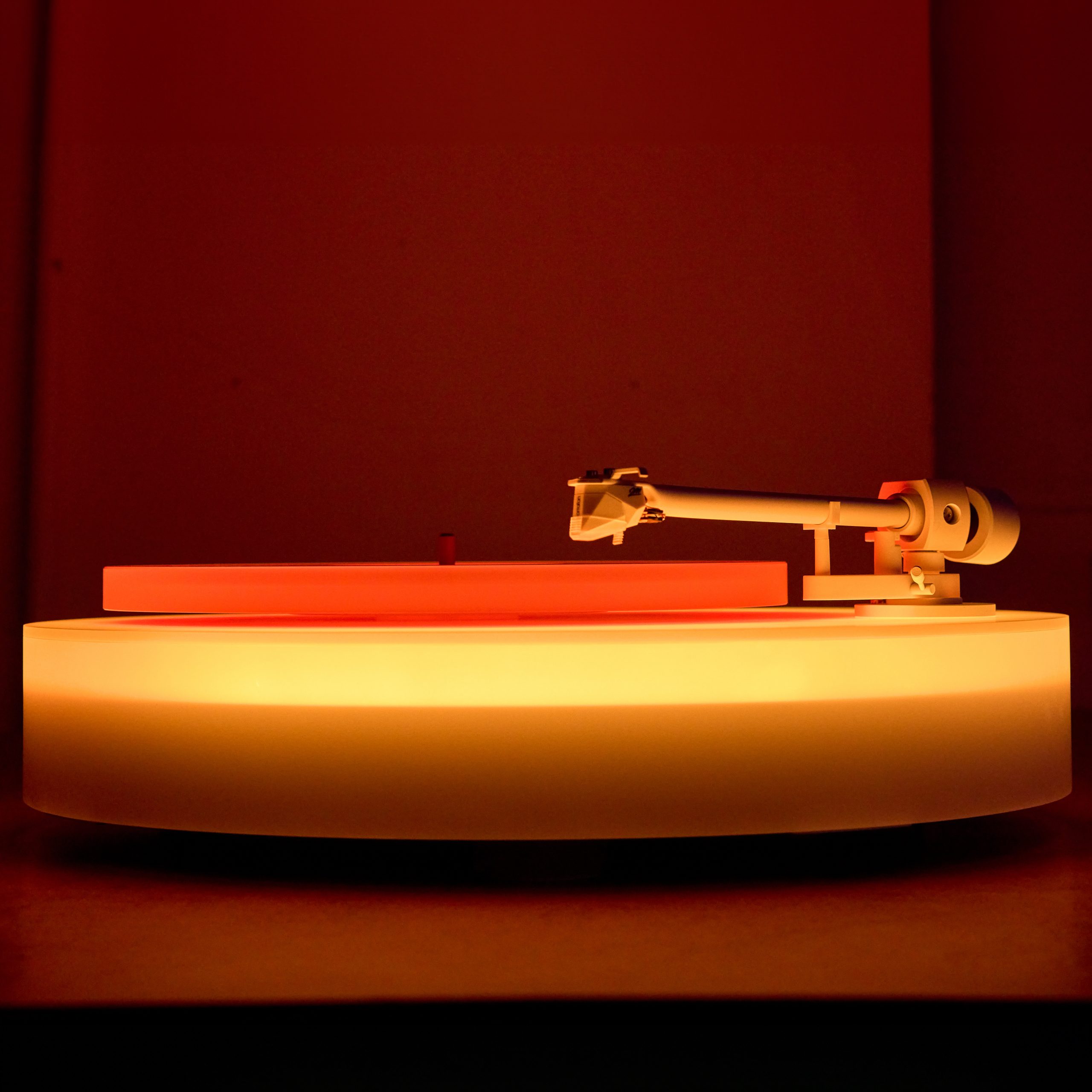 Brian Eno’s Turntable II, 2024 - COOL HUNTING®