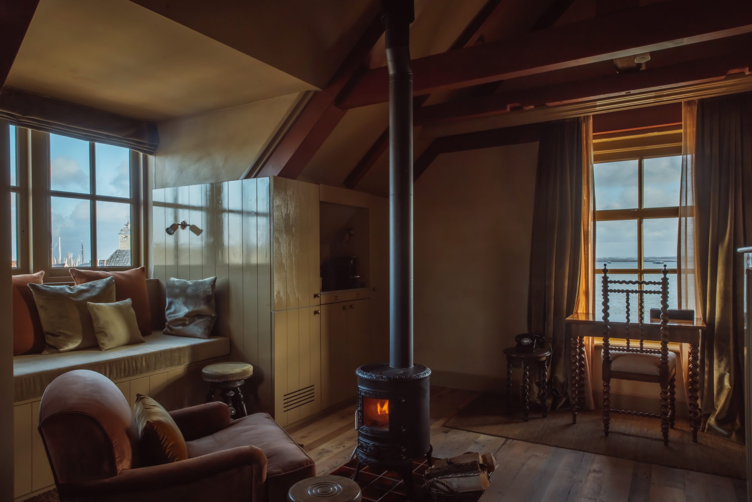 De Durgerdam, a Lakeside Hideaway on the Outskirts of Amsterdam - COOL HUNTING®