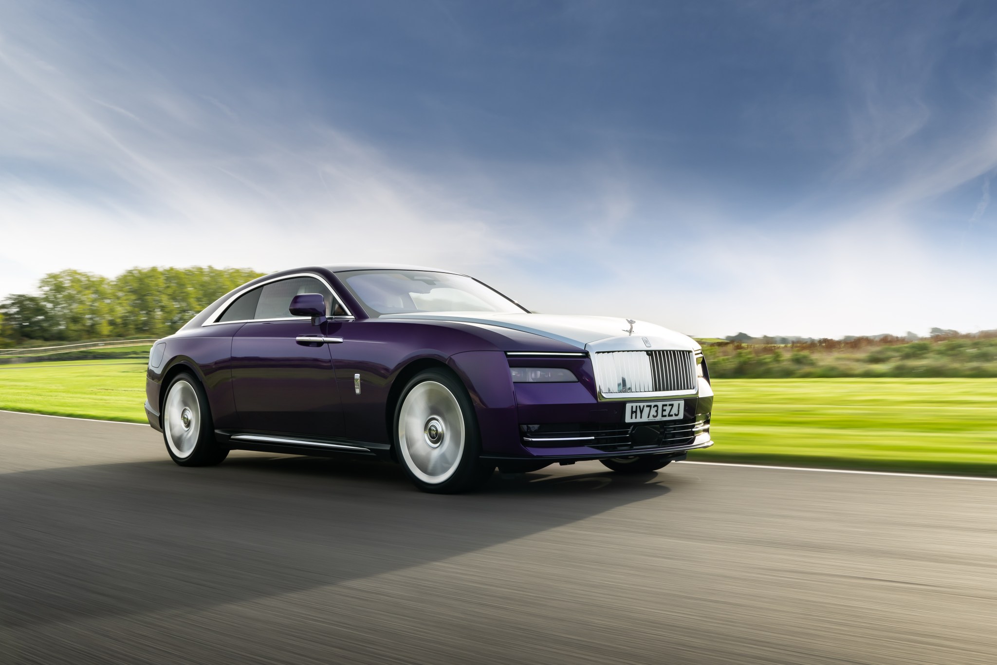 Test Drive: Rolls-Royce Spectre - COOL HUNTING®