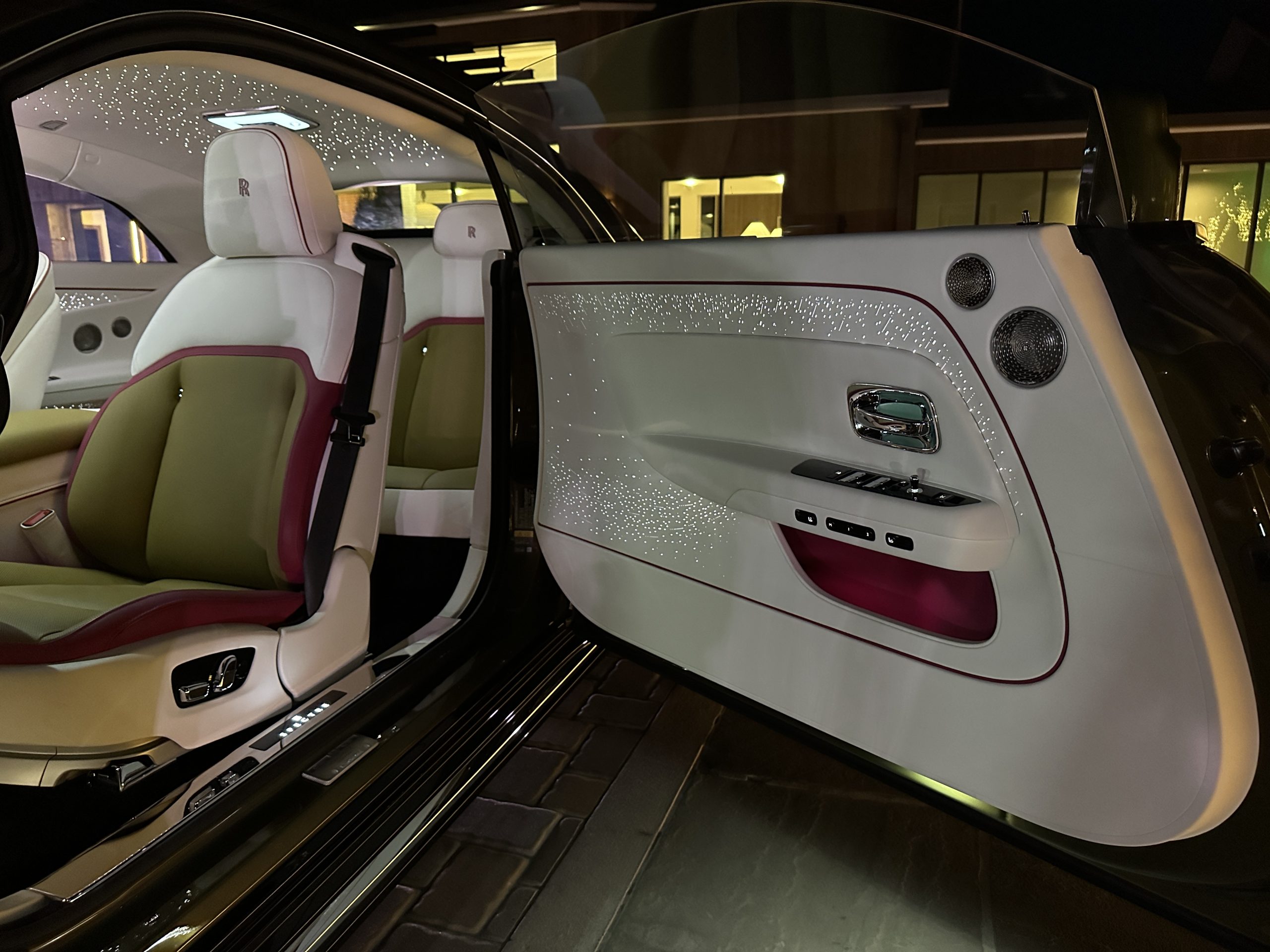 Test Drive: Rolls-Royce Spectre - COOL HUNTING®