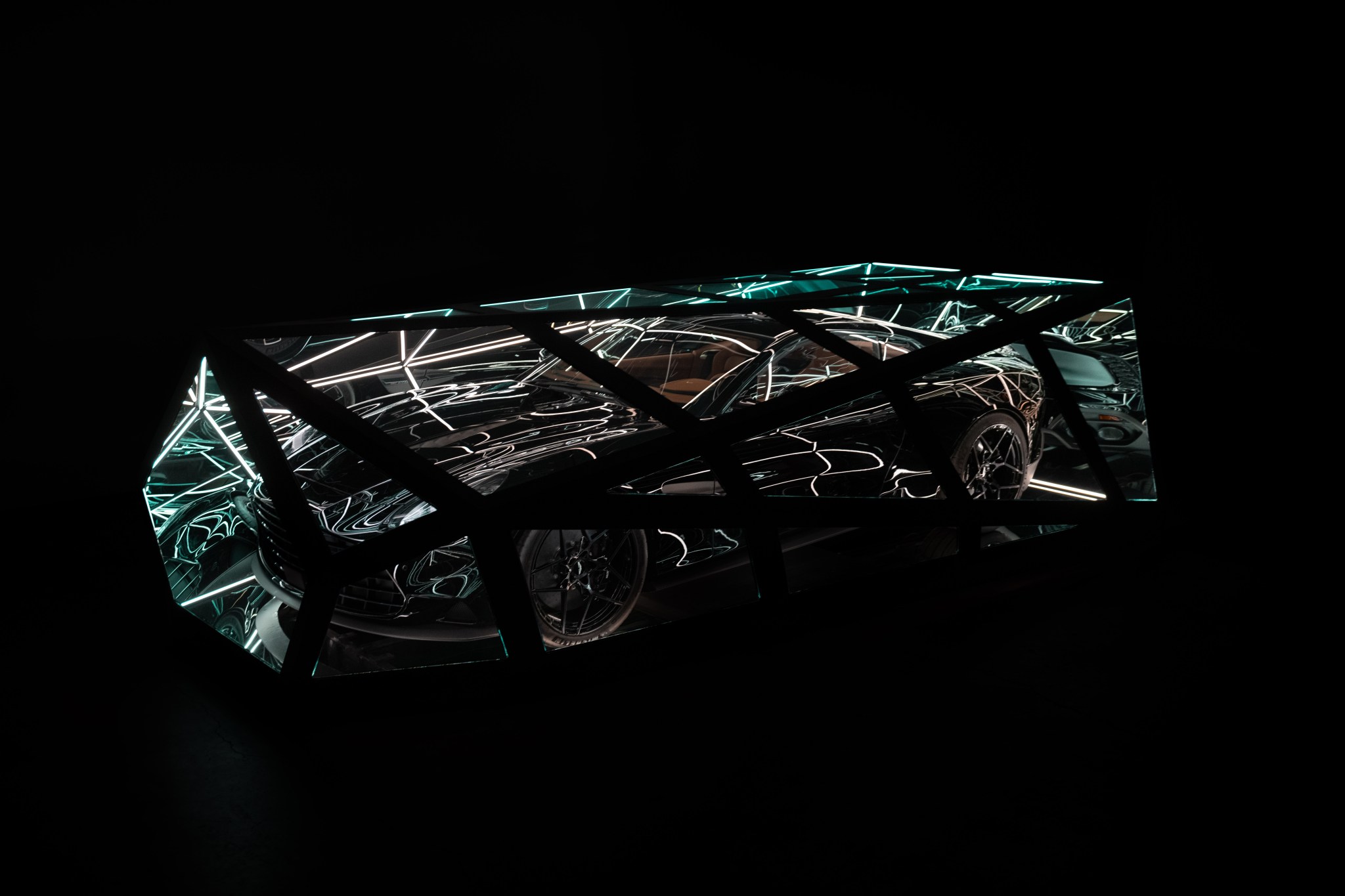 Anthony James x Aston Martin Vanquish - COOL HUNTING®