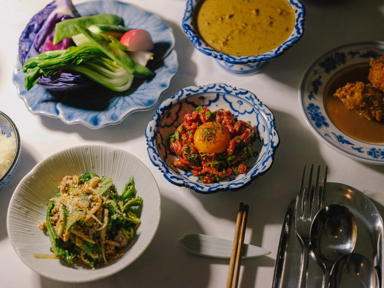 Anajak Thai Embraces the Future - COOL HUNTING®